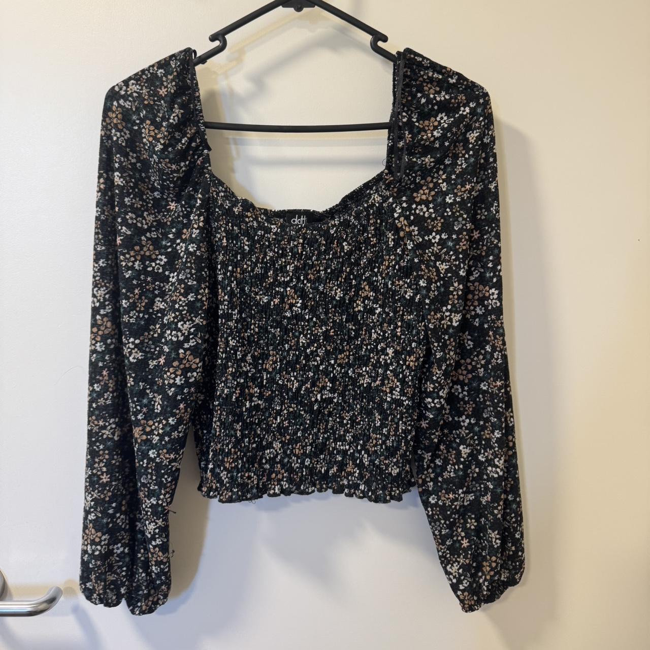 Dotti long sleeve floral green top from Dotti runs... - Depop