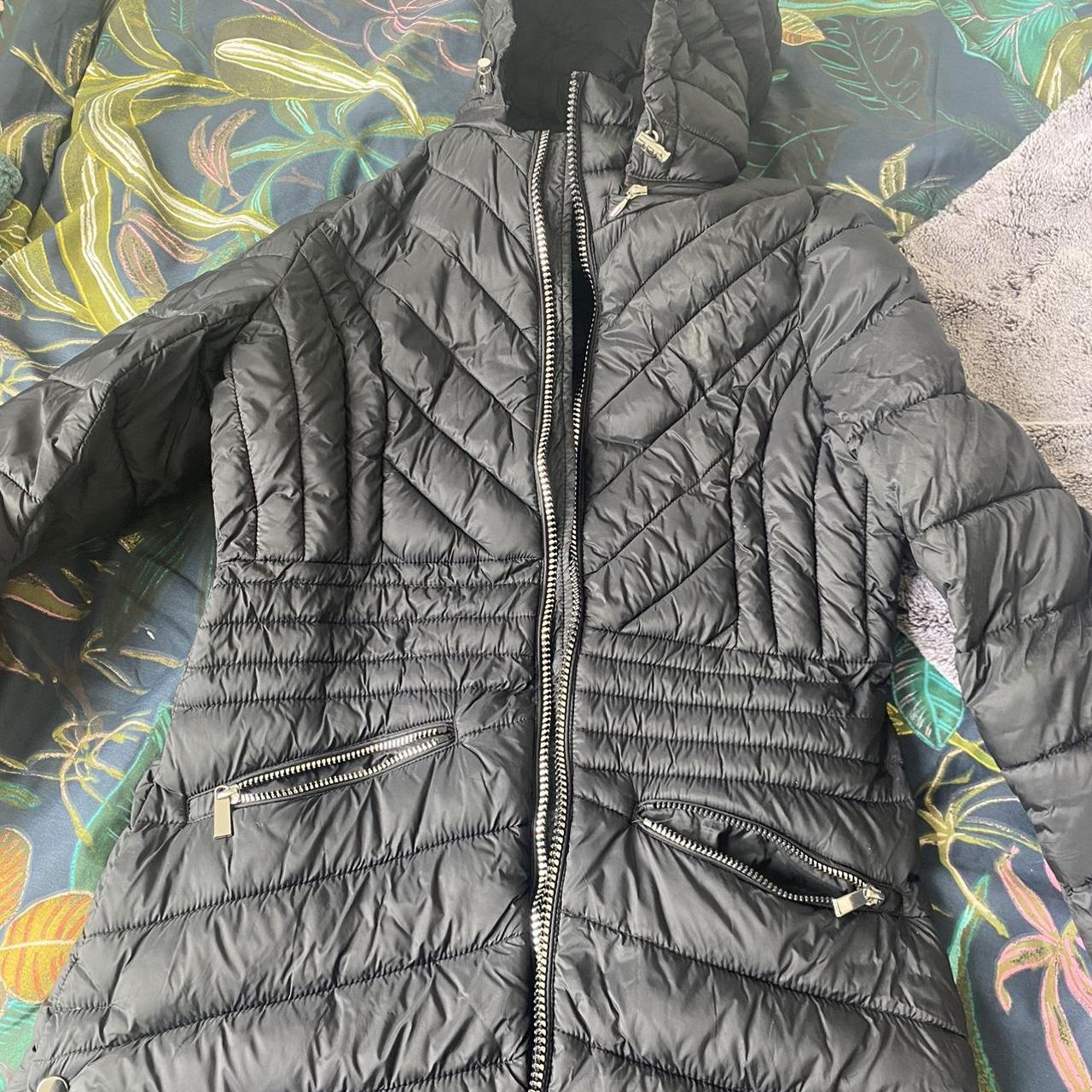 Oasis black puffer jacket Perfect condition - Depop