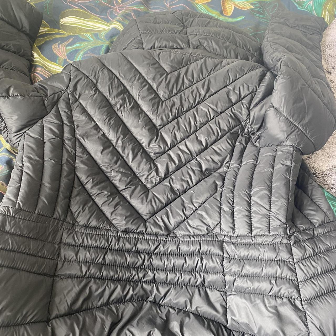 Oasis black puffer jacket Perfect condition - Depop
