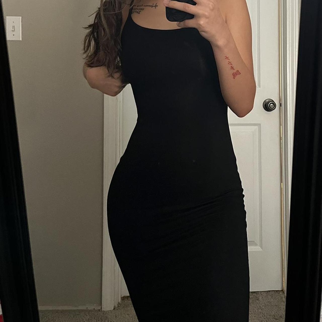 XS skims dupe dress🖤 super flattering feels super... - Depop