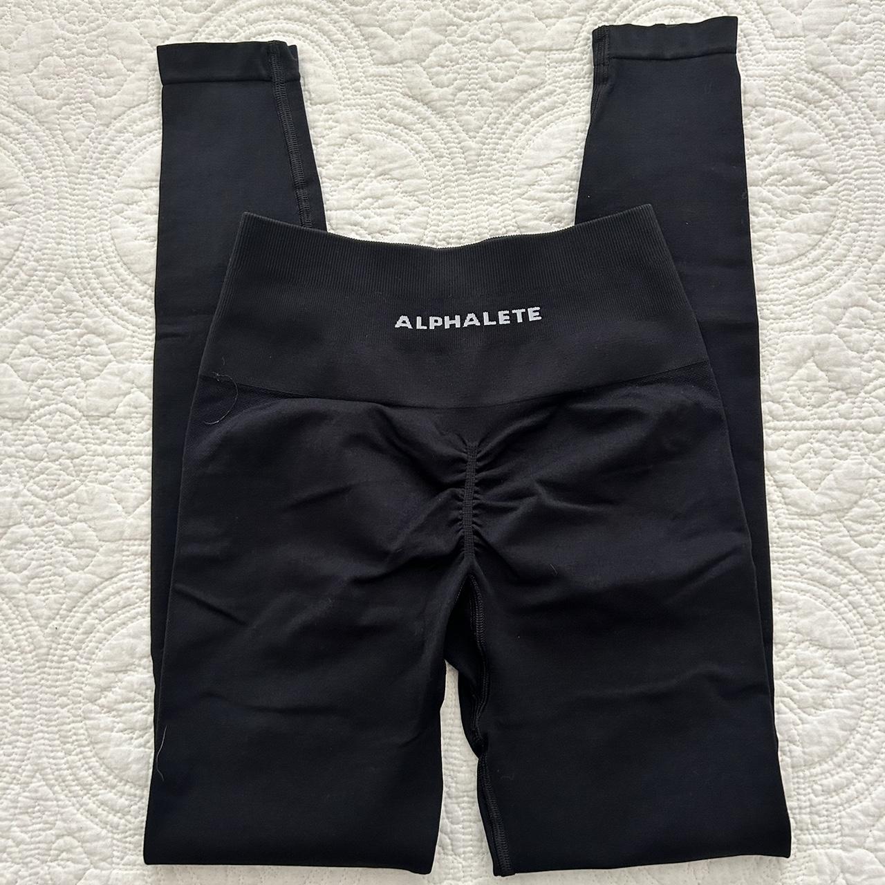Alphalete black leggings. Lost tag but XS - Depop