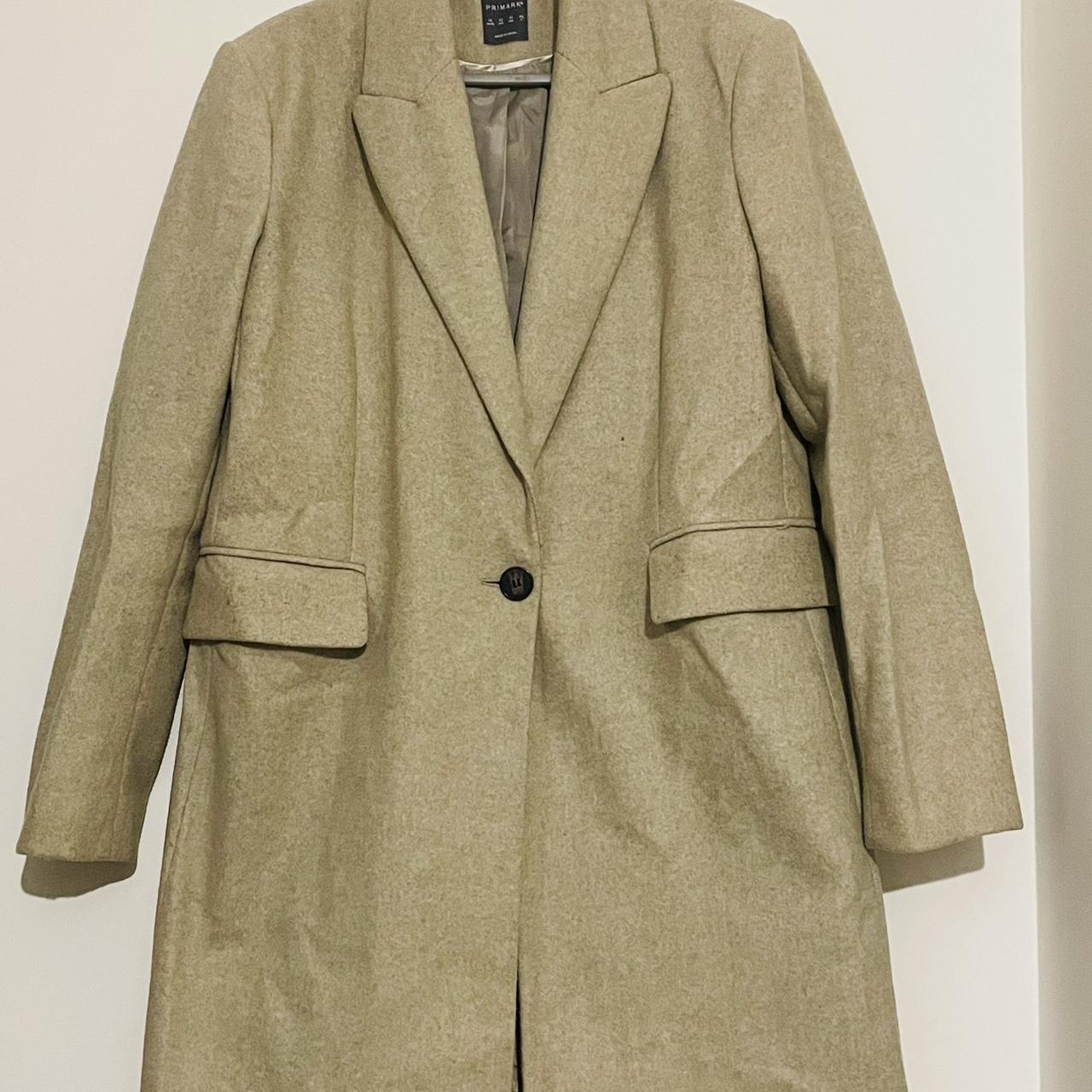 Fleece beige coat from Primark. Small tear inside... - Depop