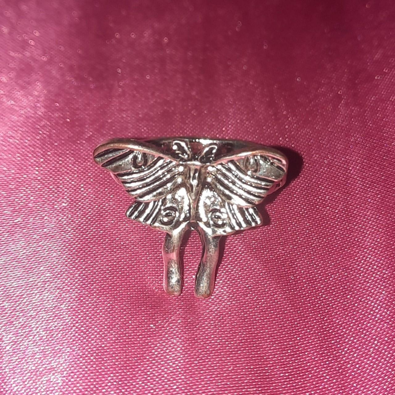 Silver grunge ring collection - Depop