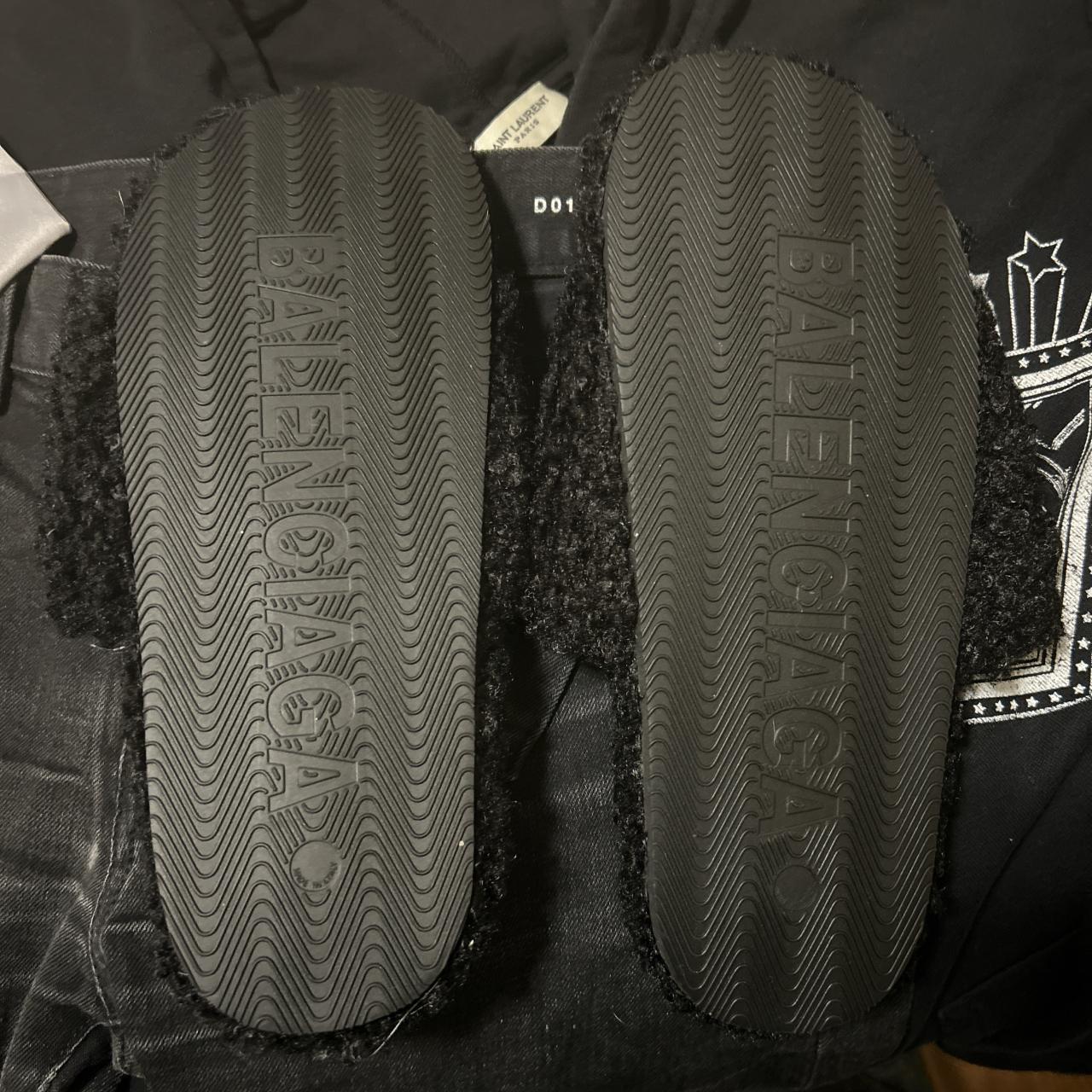 Black fuzzy/furry slides Lightly worn* US 10 EU 43 - Depop