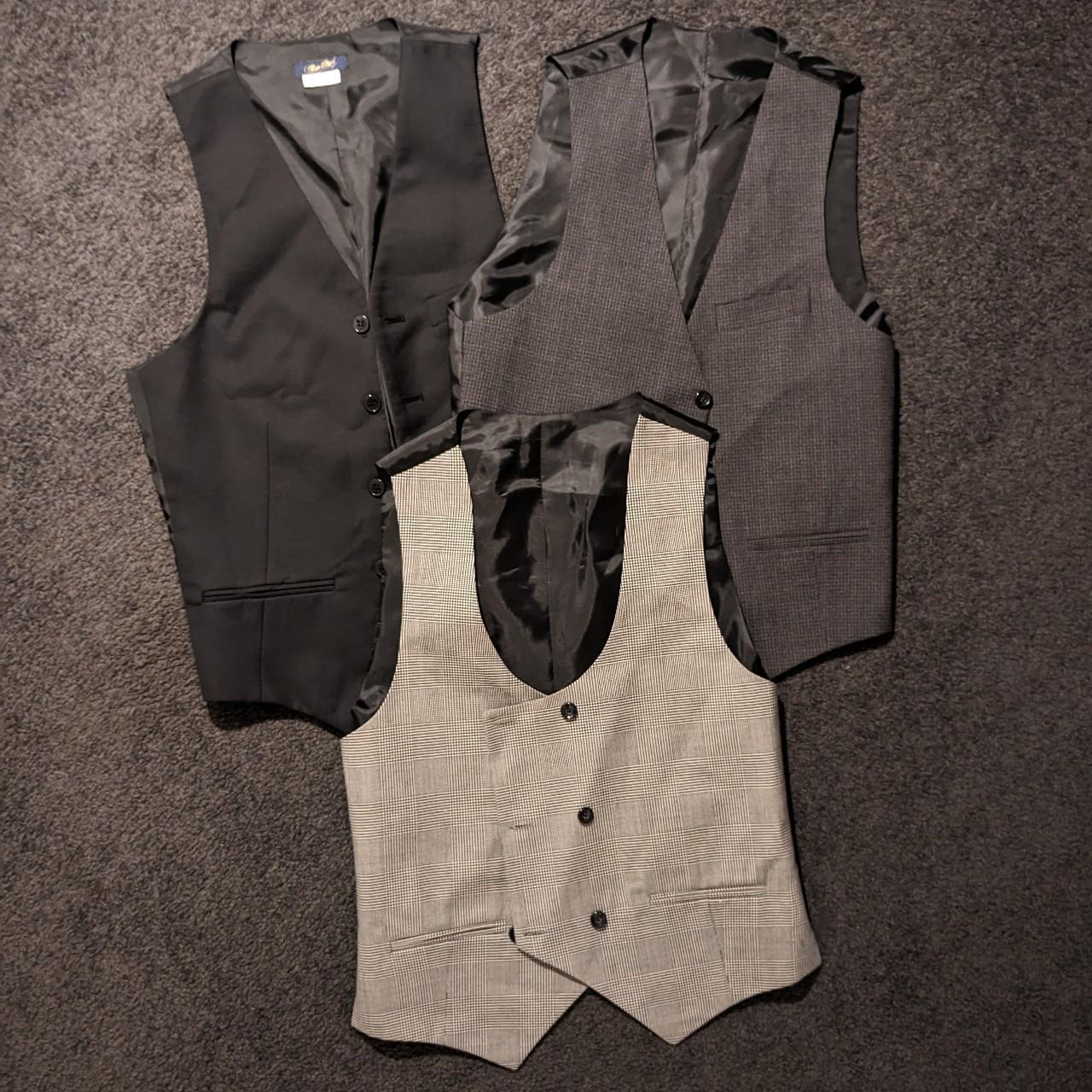 3x Custom Vests - Depop