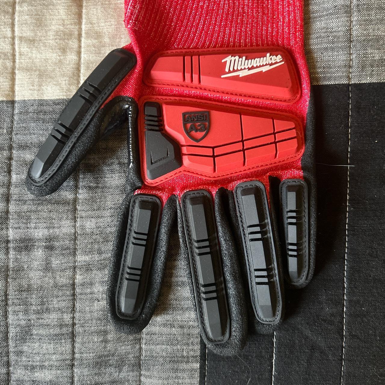 Milwaukee hammer proof gloves - Depop
