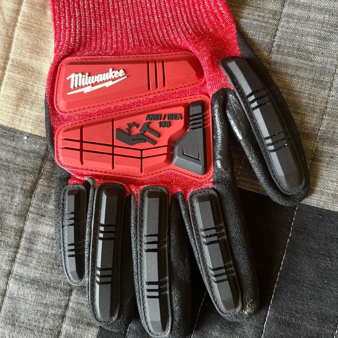 Milwaukee hammer proof gloves - Depop