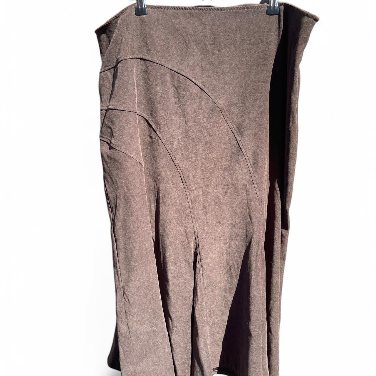 Old target felt skirt, brown midi with accentuating... | Depop