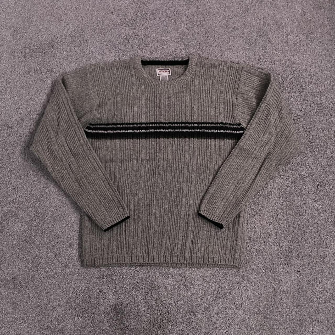 Arizona Sweater Women’s Medium - Depop