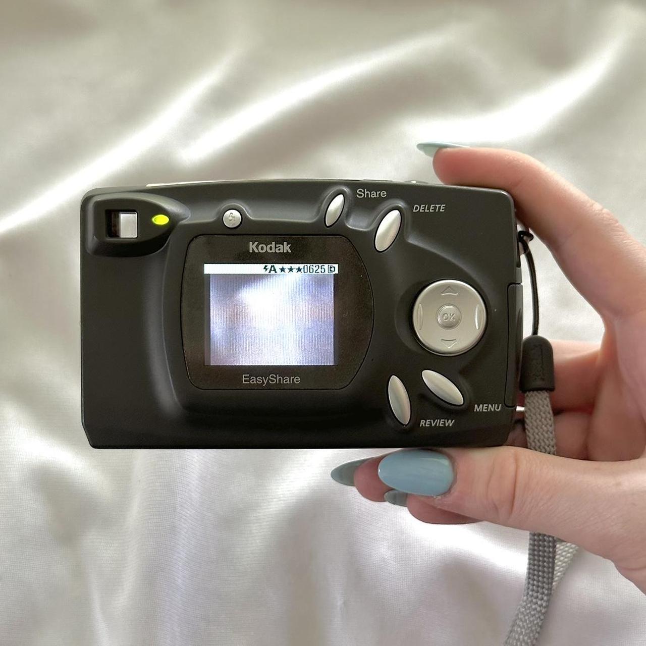Kodak EasyShare CX4200 Digital Camera Bundle ⭐️... - Depop