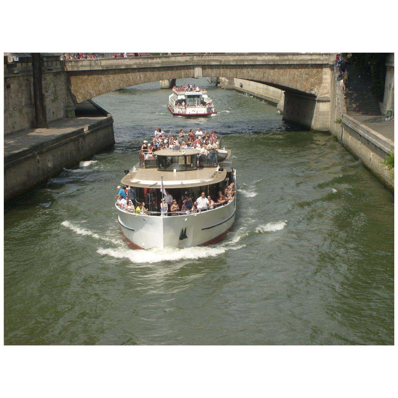 Samsung S630 Cherry Red Digital Camera 💗 Tested by... - Depop