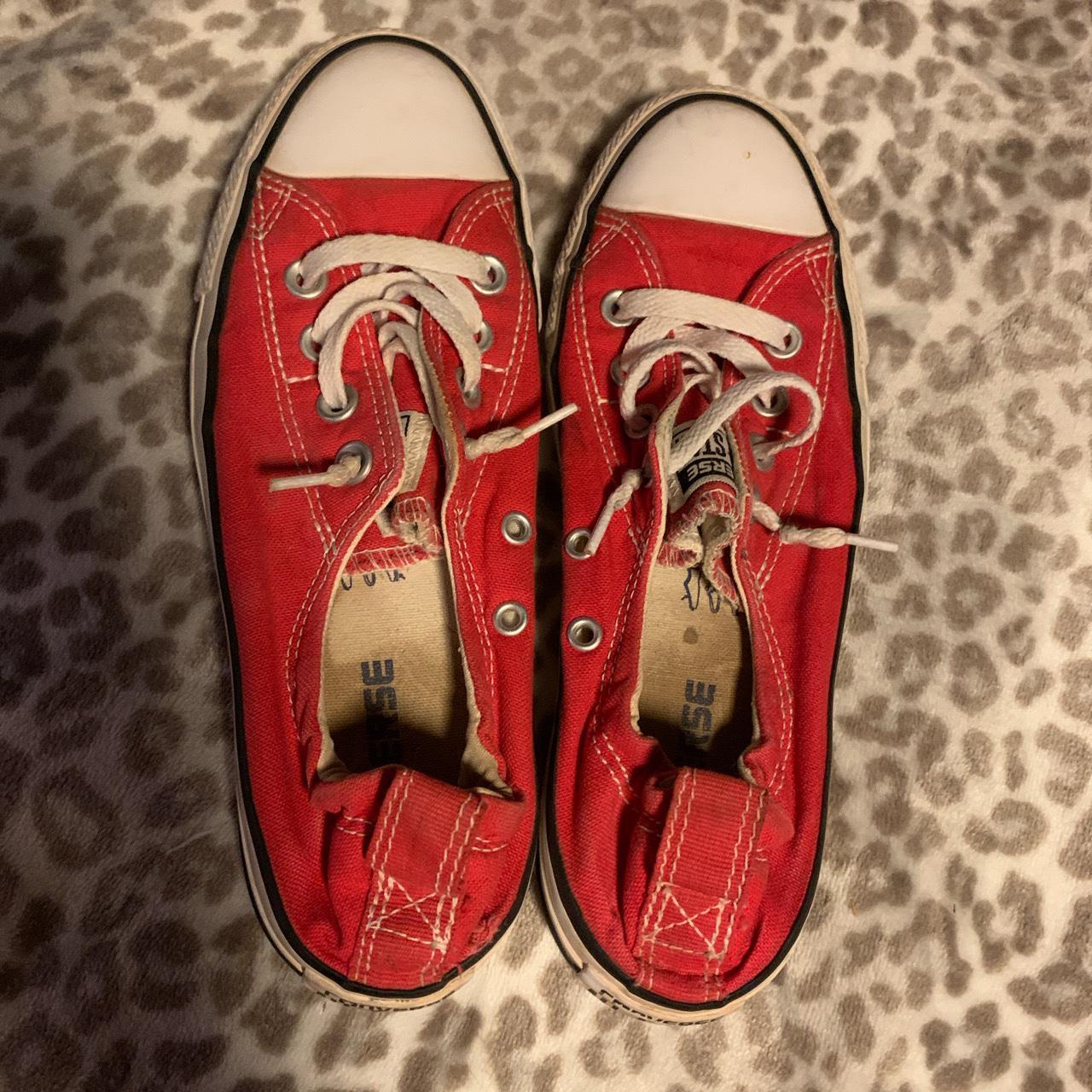 Red converse low top size 7 in women - Depop