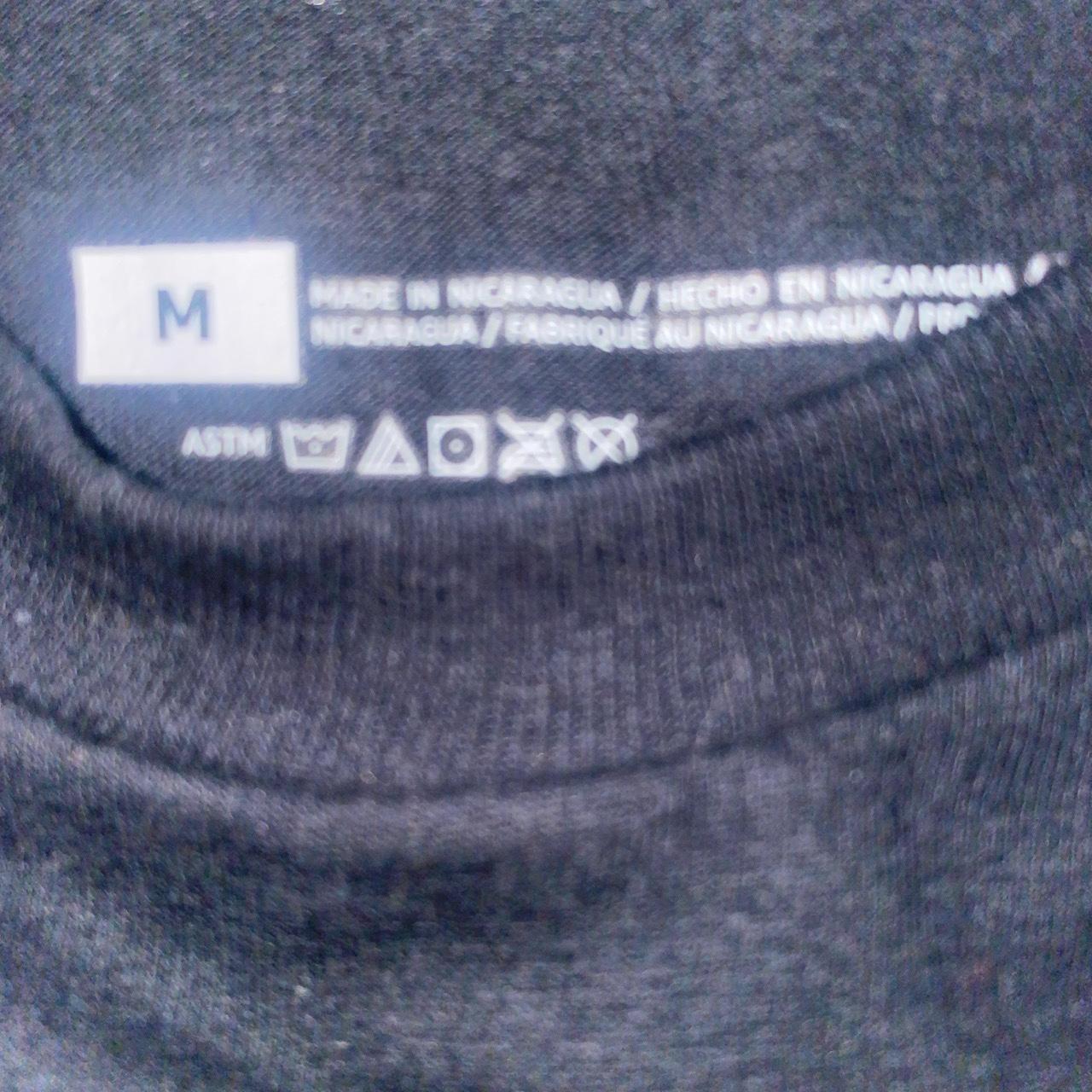 men’s medium t shirt - Depop