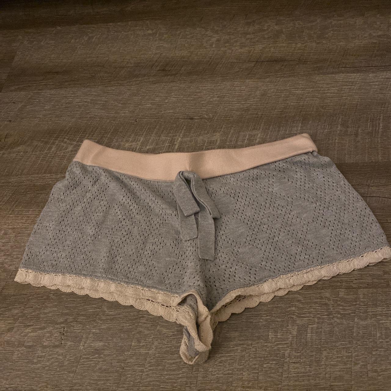 LEMON size small shorts super cute and dainty nwot - Depop