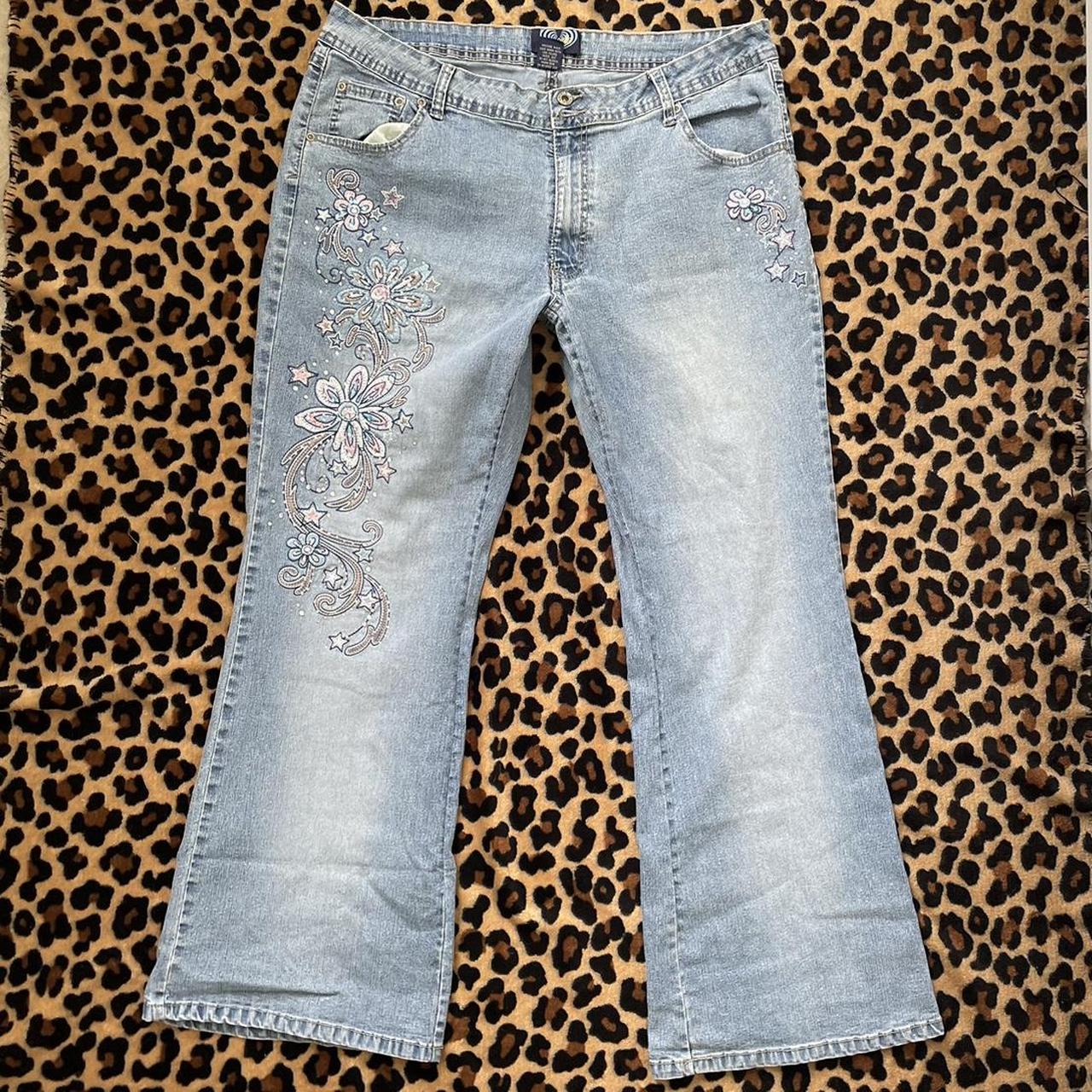 vintage angels low rise flower embroidered flare... - Depop