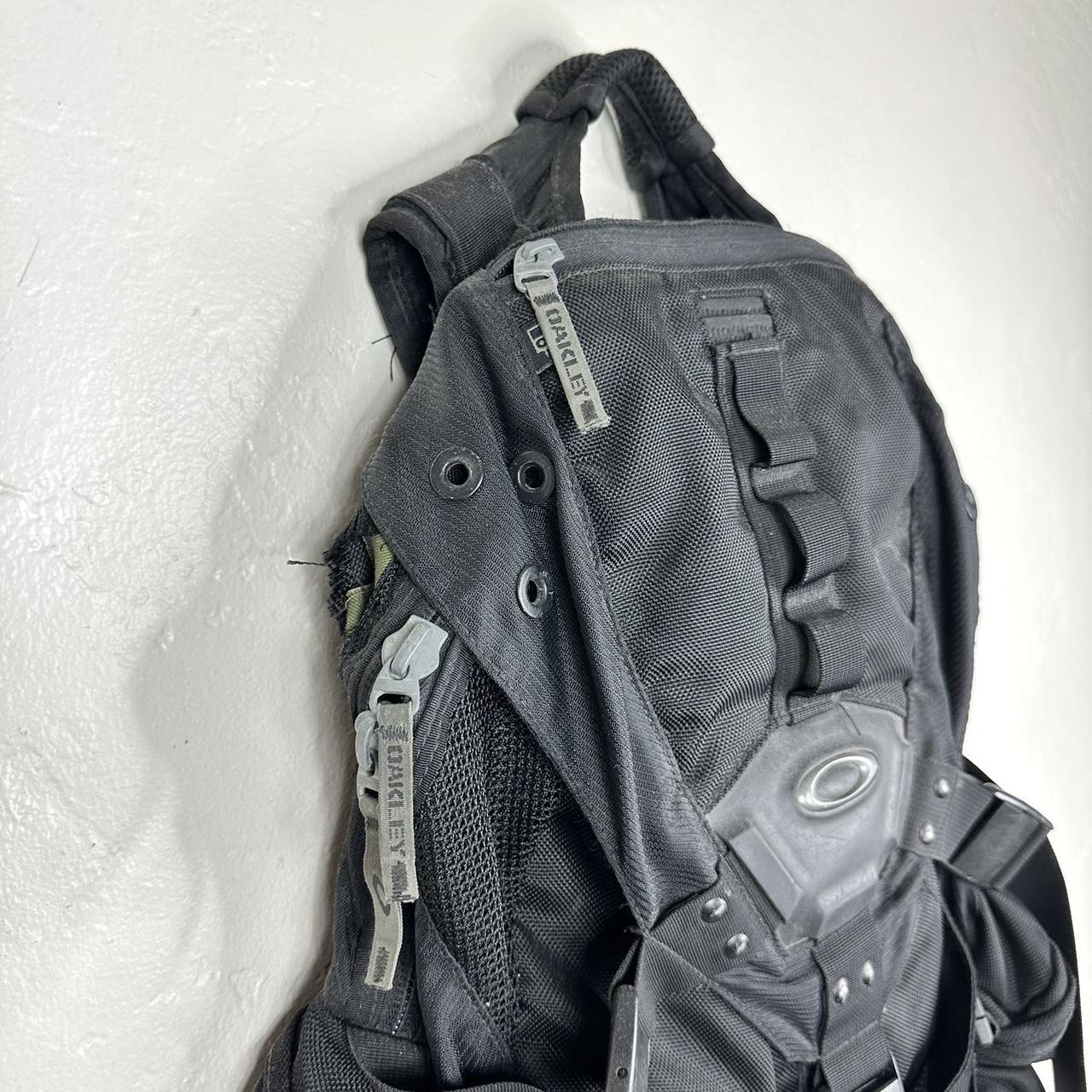 90s Oakley Backpack Has two holes near the top... - Depop