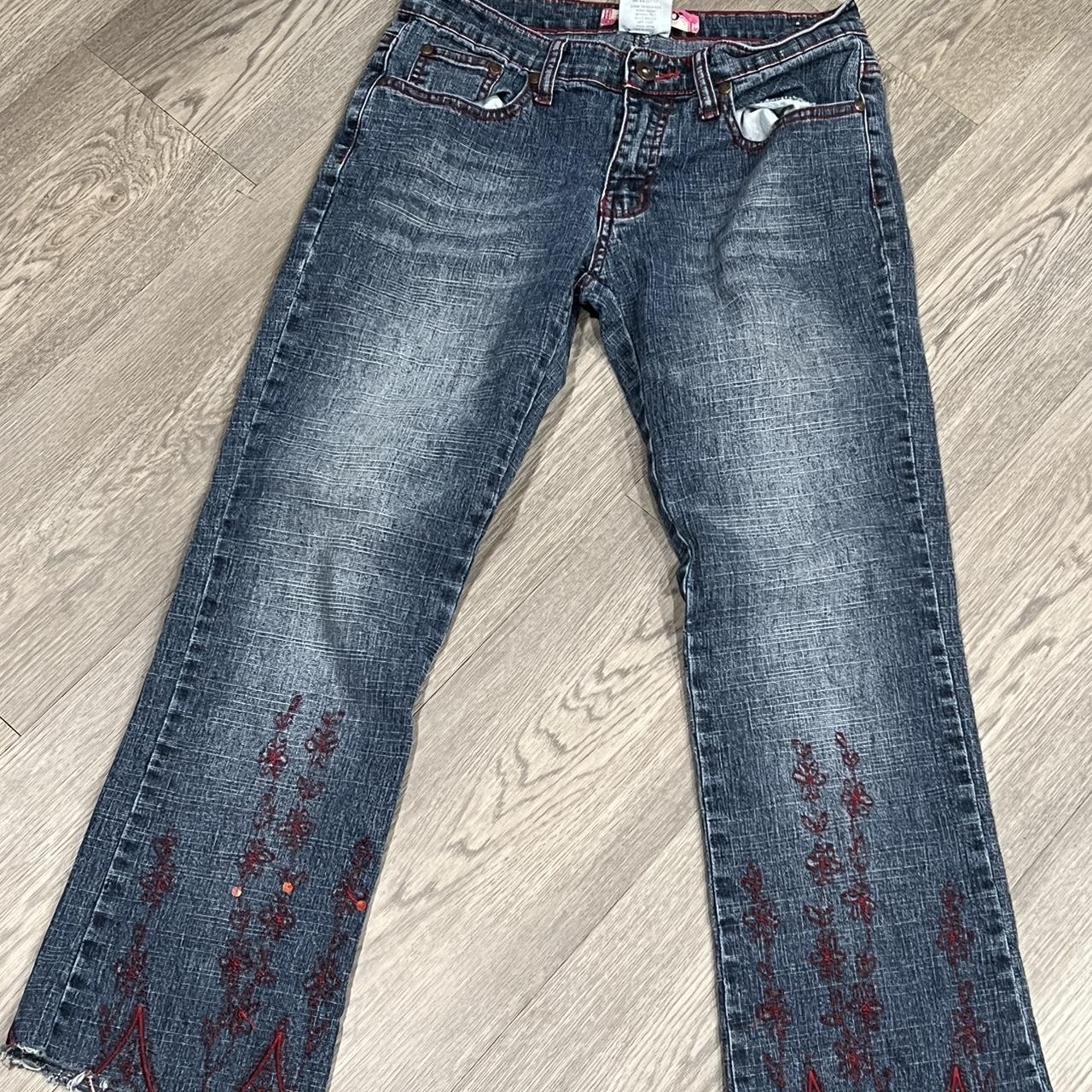 Women’s Apollo Jeans Size 5/6 W/ Embroidery - Depop