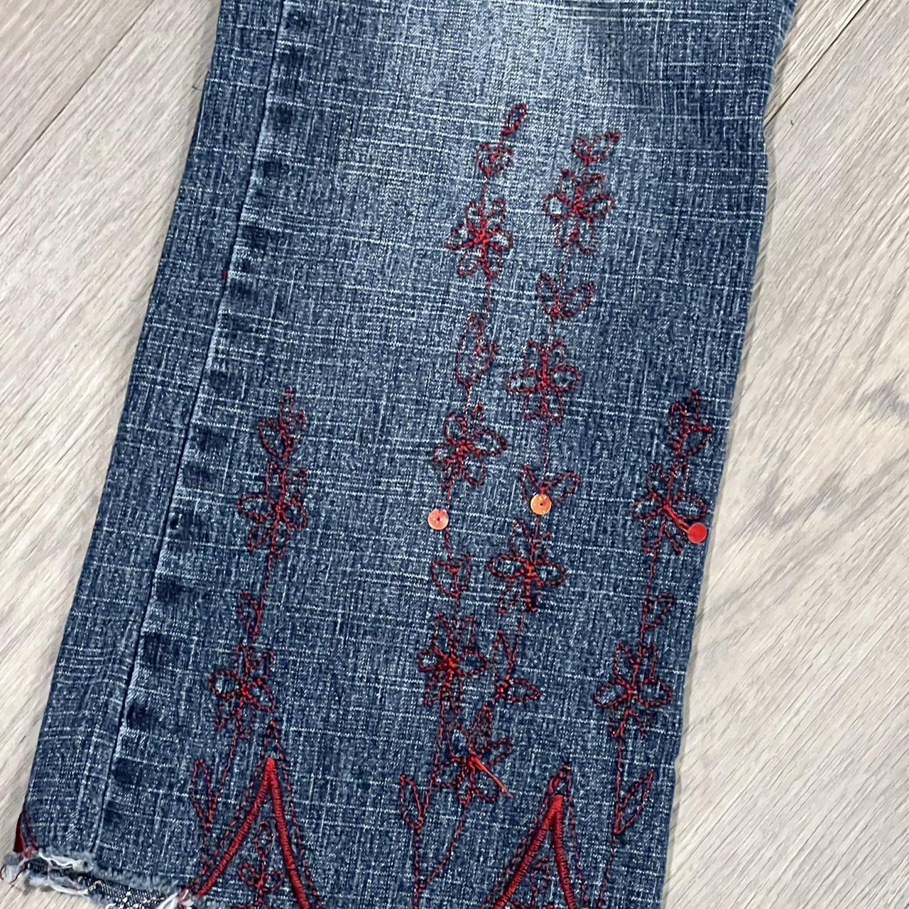 Women’s Apollo Jeans Size 5/6 W/ Embroidery - Depop