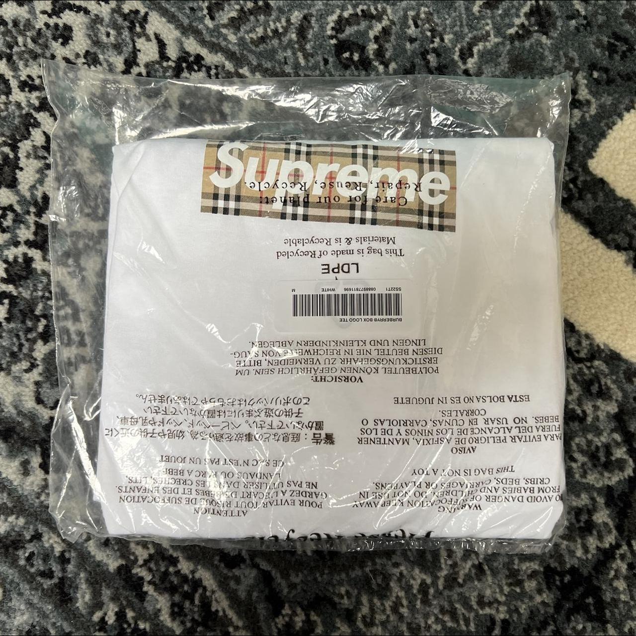 supreme burberry box logo tee - white / medium - Depop
