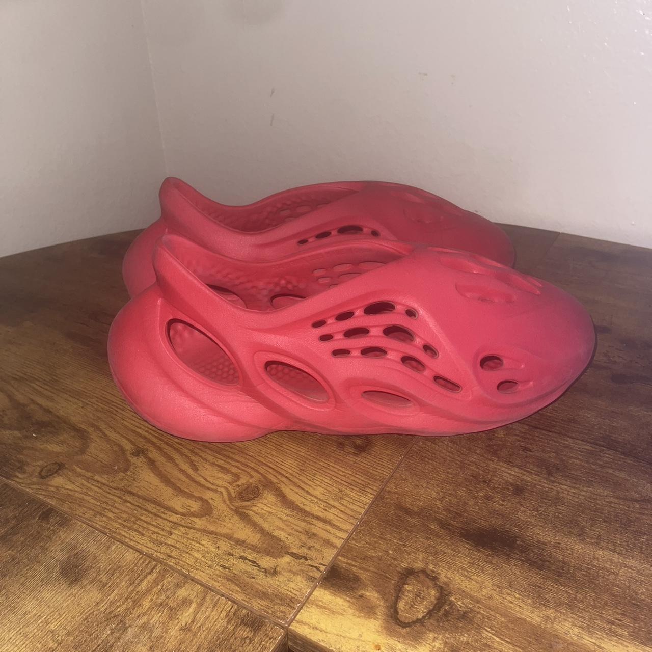 Yeezy Foam Rnnr Vermillion size 10 no box - Depop
