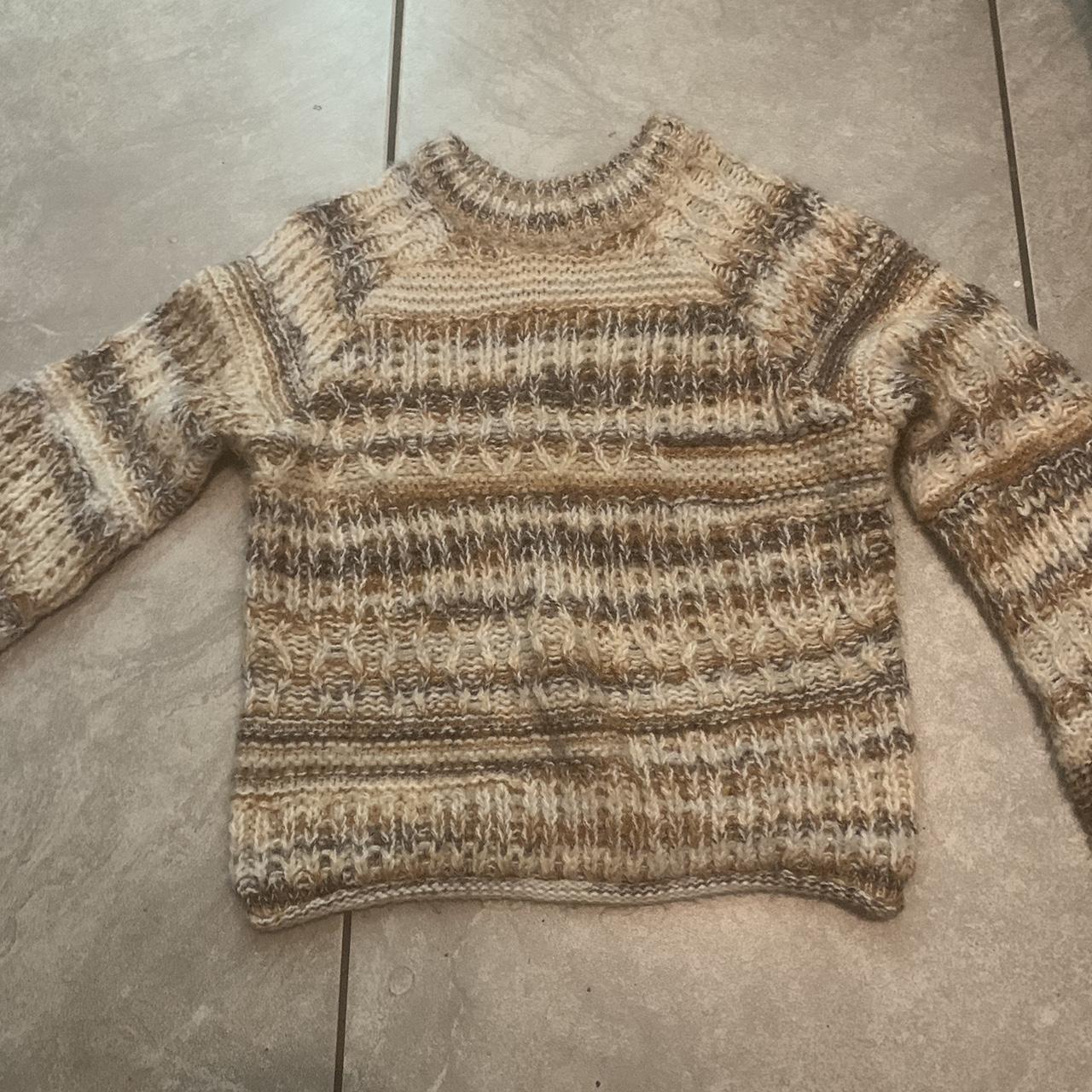 xs-s stitched sweater keeps warm so comfy worn... - Depop