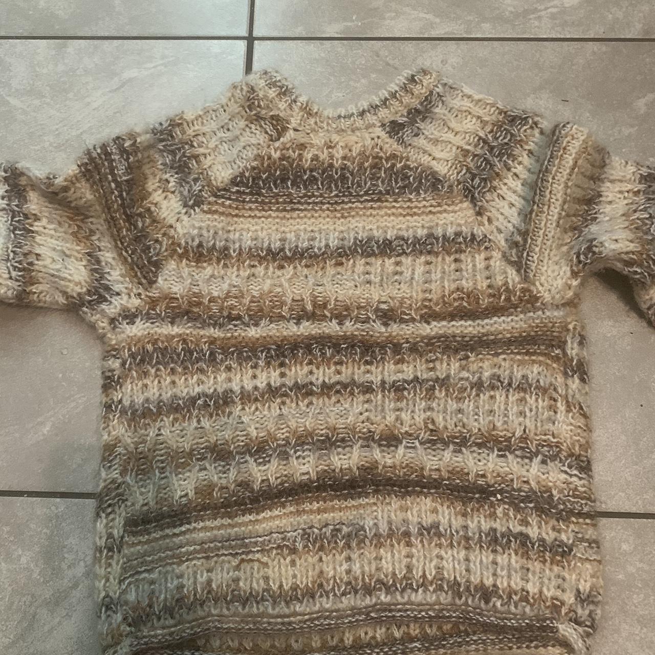 xs-s stitched sweater keeps warm so comfy worn... - Depop