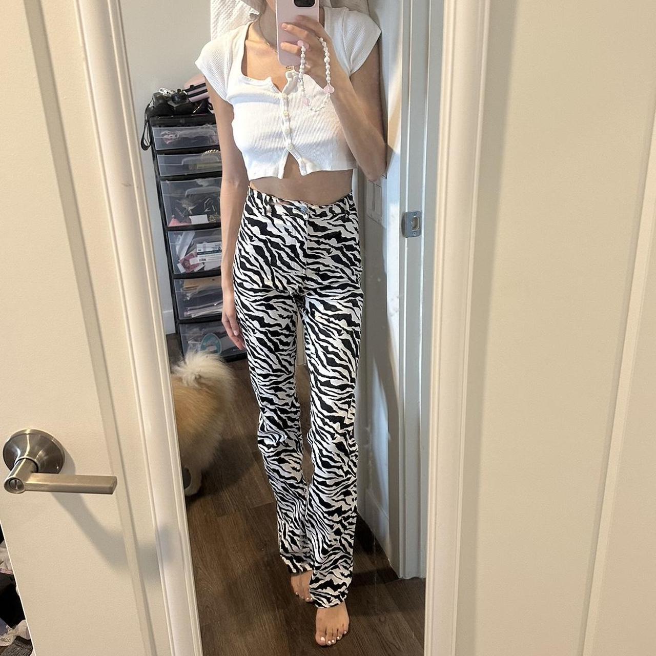 Motel Rock zebra pants Size XXS - Depop