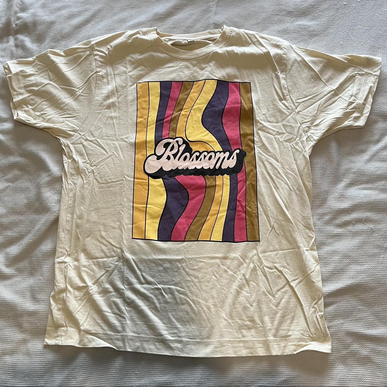 Blossoms official merch graphic tee Size L Unisex - Depop