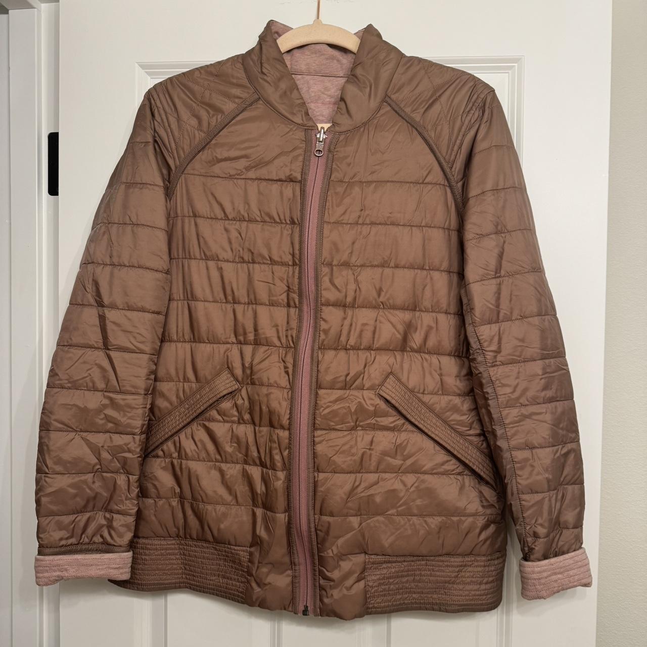 REVERSIBLE Lulu lemon jacket M - Depop