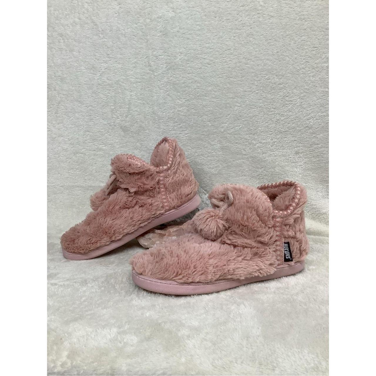 Original Muk Luks Faux Fur Pink Slipper Boots Item... - Depop