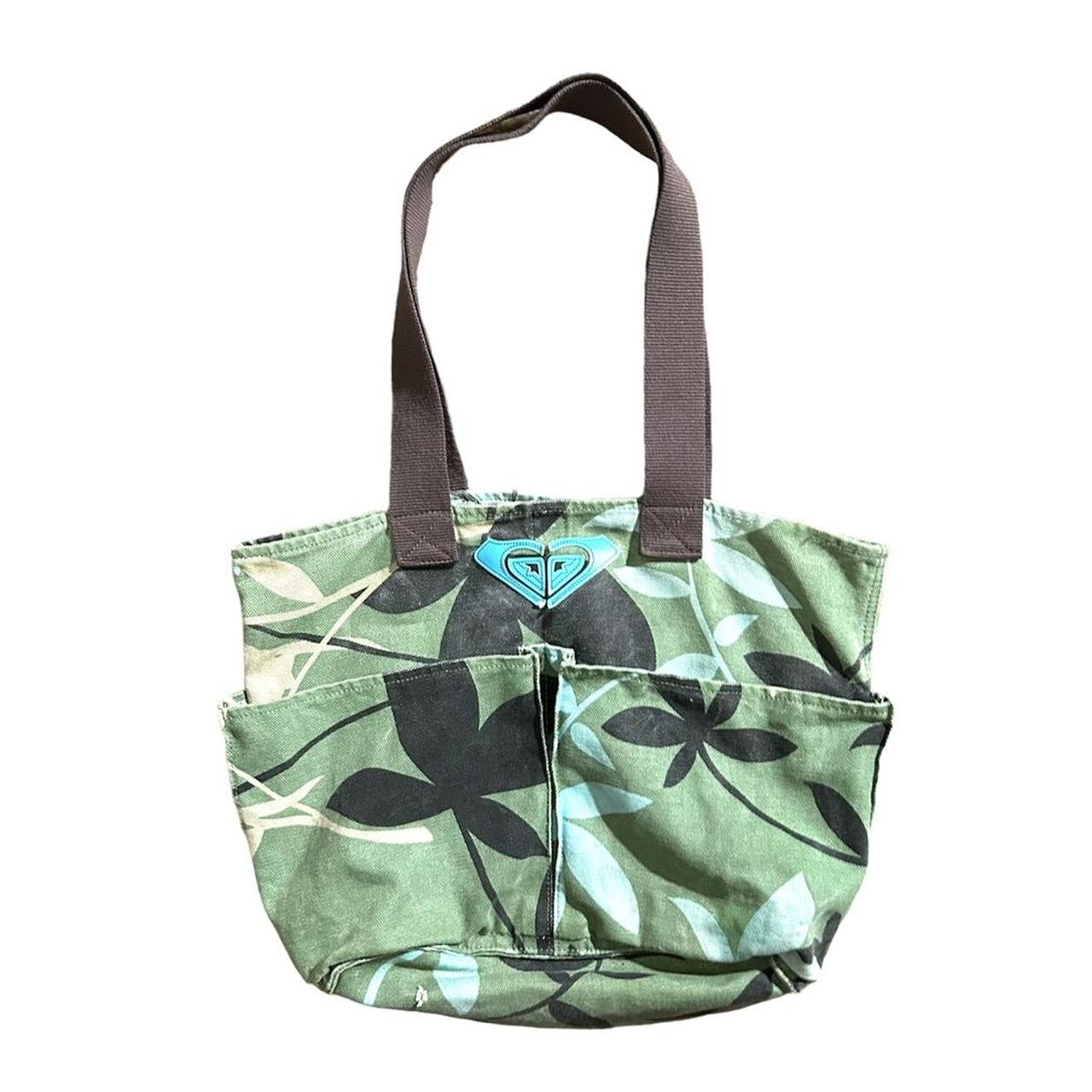 Roxy bag ~super cute beach bag ~great condition... - Depop