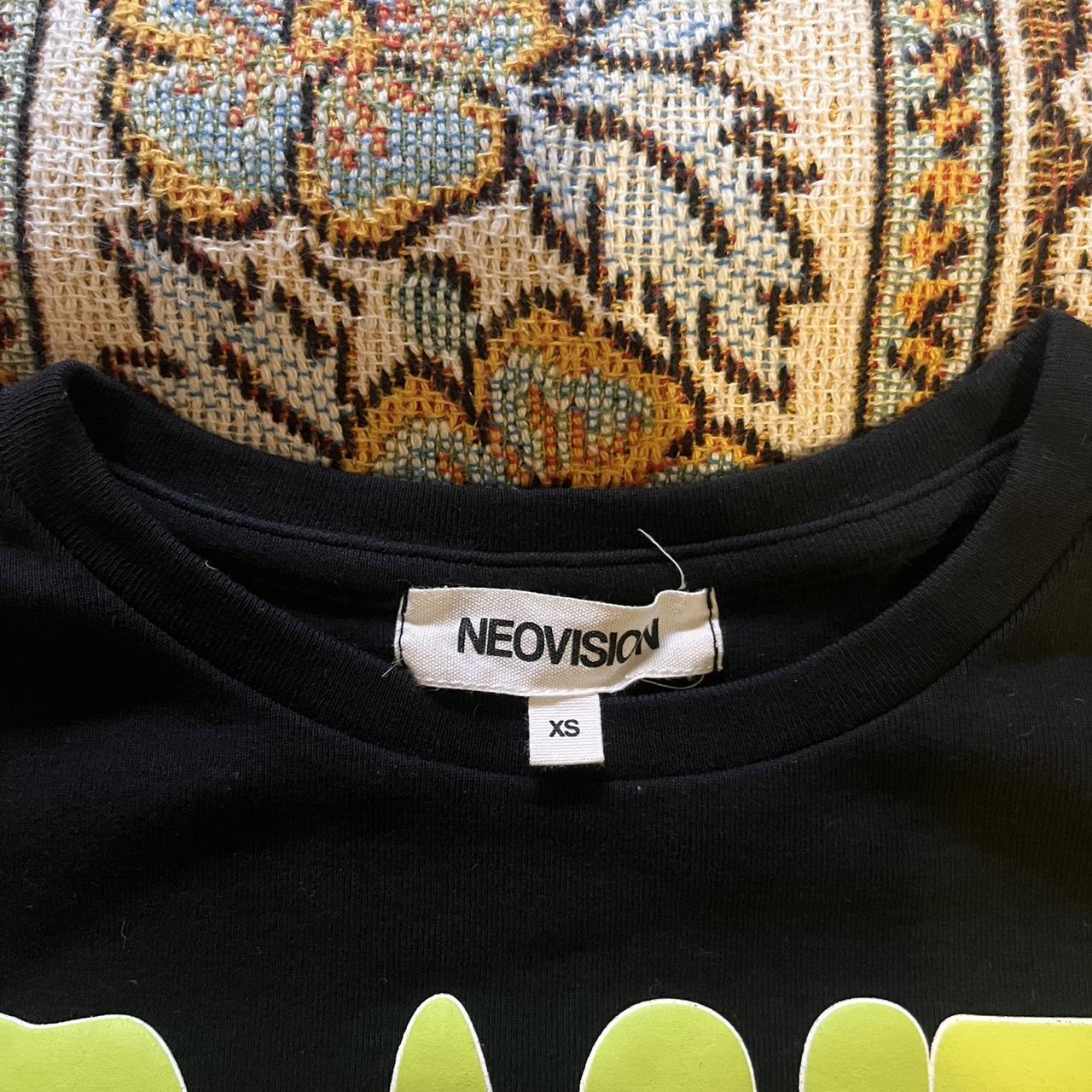 Neovision Rave baby tee - size xs | Depop