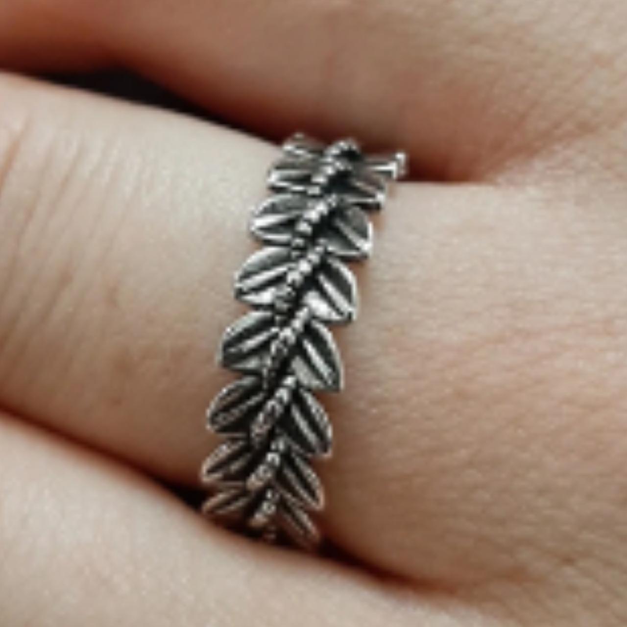 Silver Wheat Cuff Finger Rings - Depop
