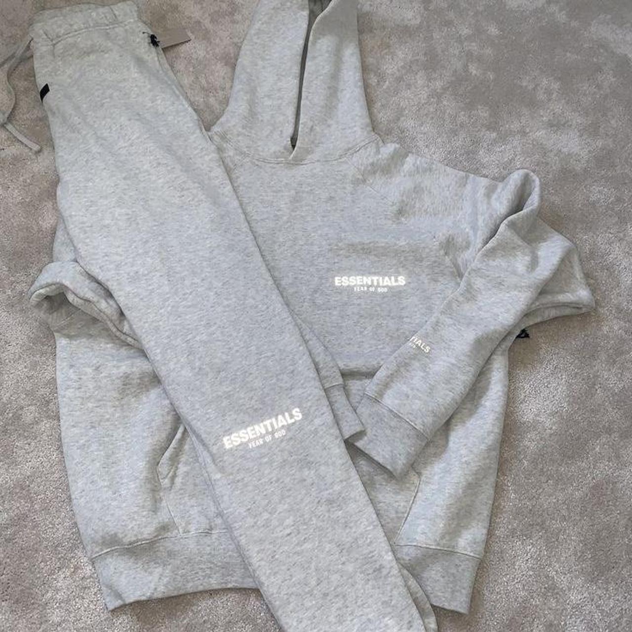 Reflective Essentials Set - Depop