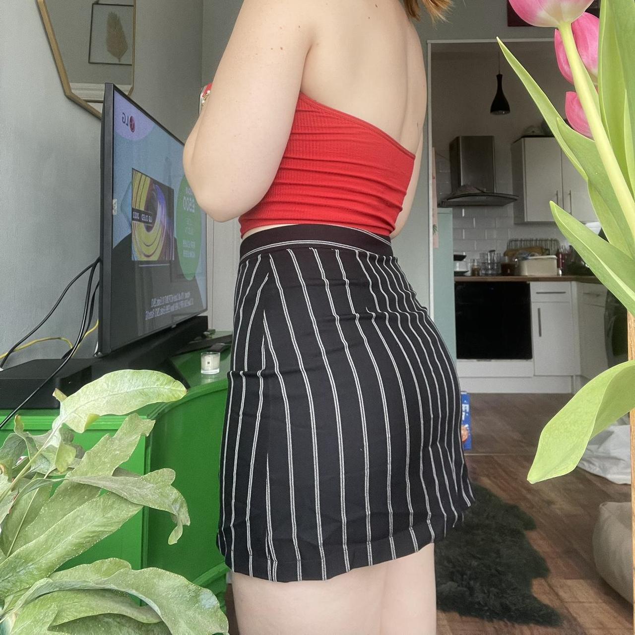 Women's Black and White Skirt | Depop