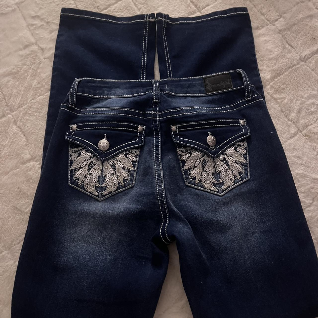 y2k angel wings print mid rise jeans size 5 but fit... | Depop