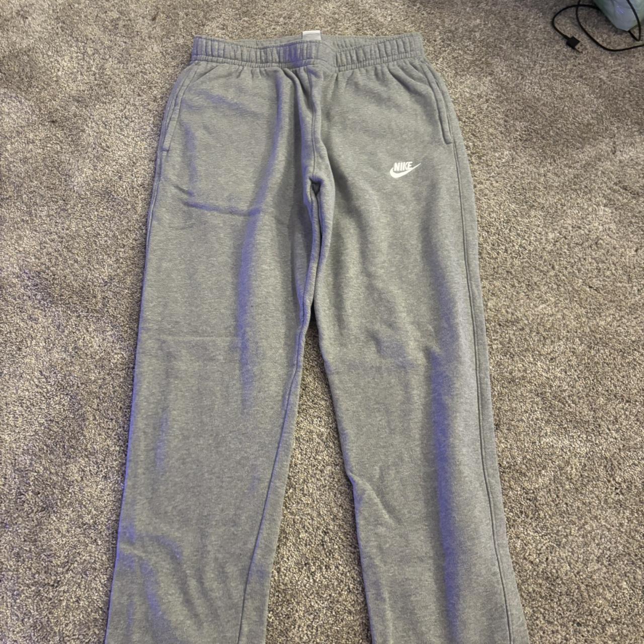 Men’s Grey Nike uncuffed Sweatpants Size Large | Depop