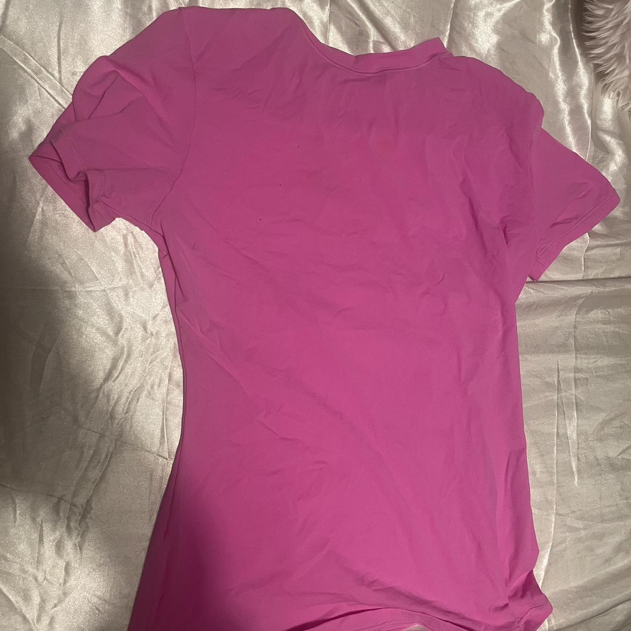 SKIMS Fits Everybody Tee 💌 Worn ONCE Brand New - Depop