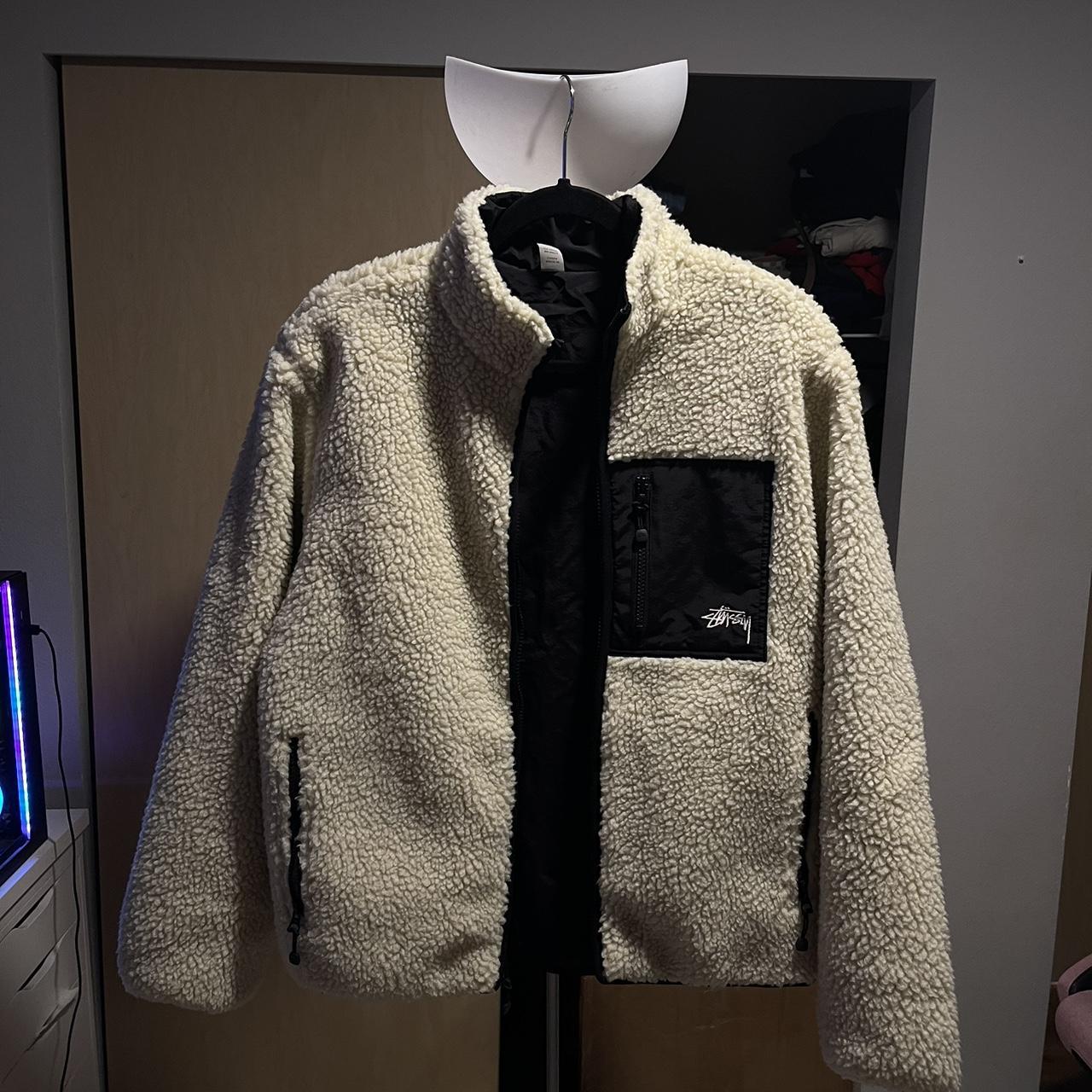 Stussy 8 ball sherpa fleece size medium tried on - Depop