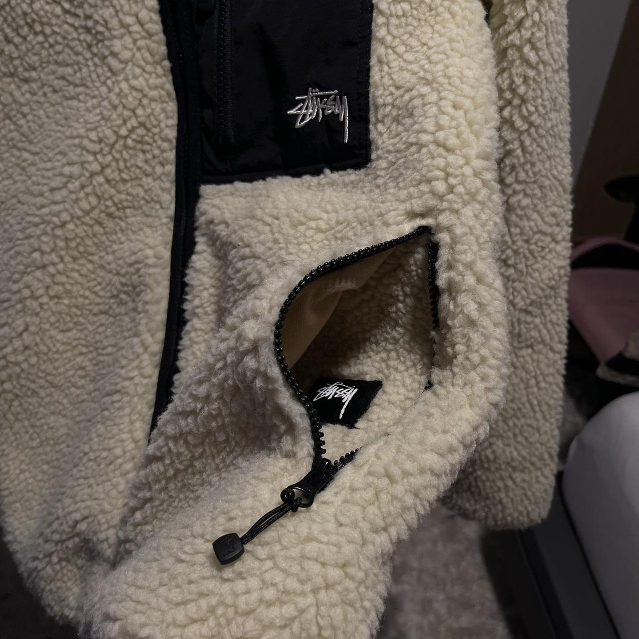 Stussy 8 ball sherpa fleece size medium tried on - Depop