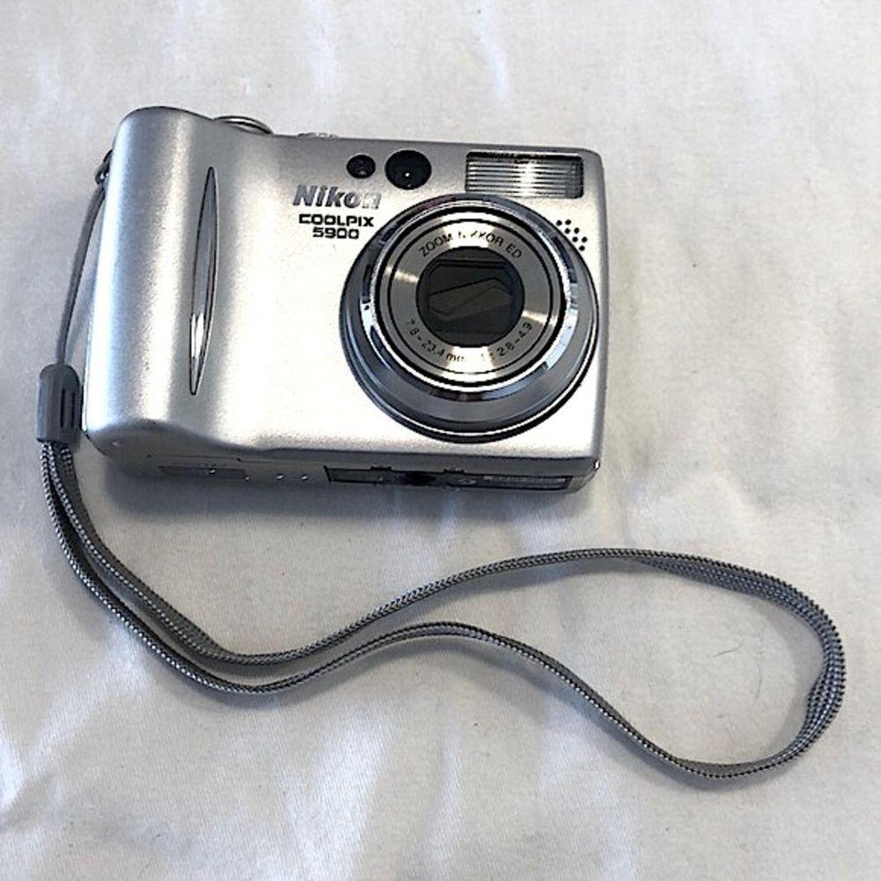 Nikon Coolpix 5900 compact digital camera silver... - Depop