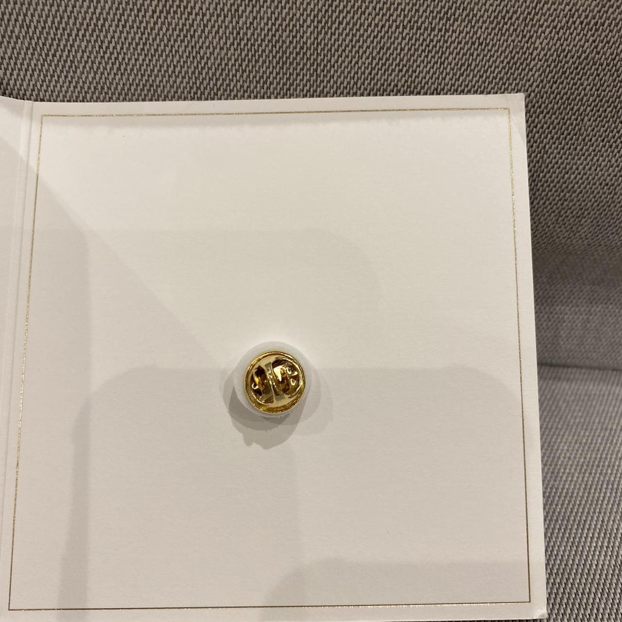 Guerlain Gold Bee Brooch Pin Lovely and elegant - Depop