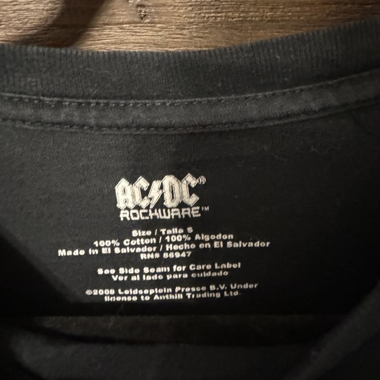 Vintage ACDC Graphic Tee Grunge y2k small - Depop