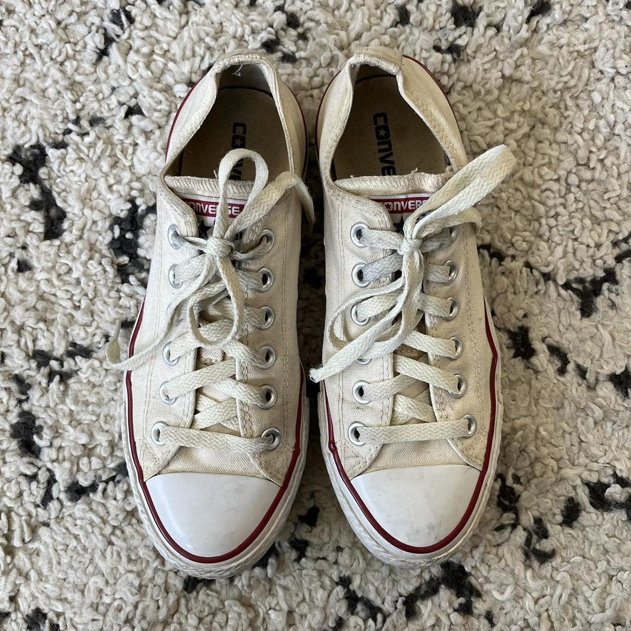Converse Women's Cream and White Trainers | Depop