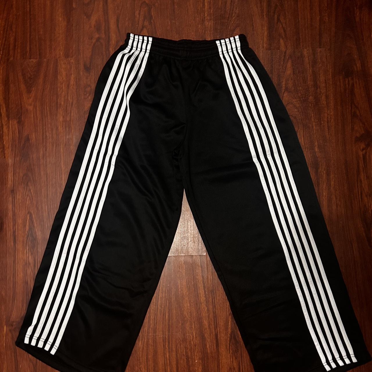 Allure County Trackpants Size XL RARE DEFECTIVE PAIR - Depop