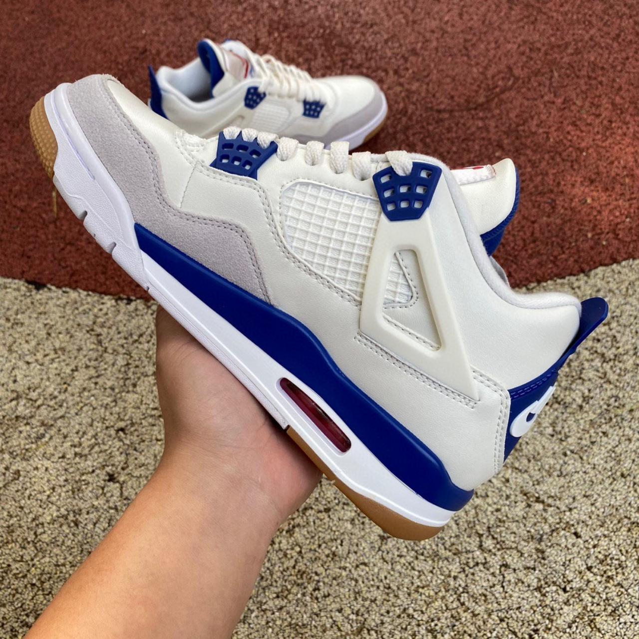 Air Jordan 4 AJ4 Pine Green DR5415-140 size：8 No box... | Depop