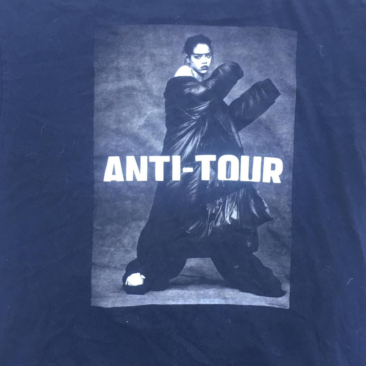Crazy Rihanna anti tour tee with back hit! Size... - Depop
