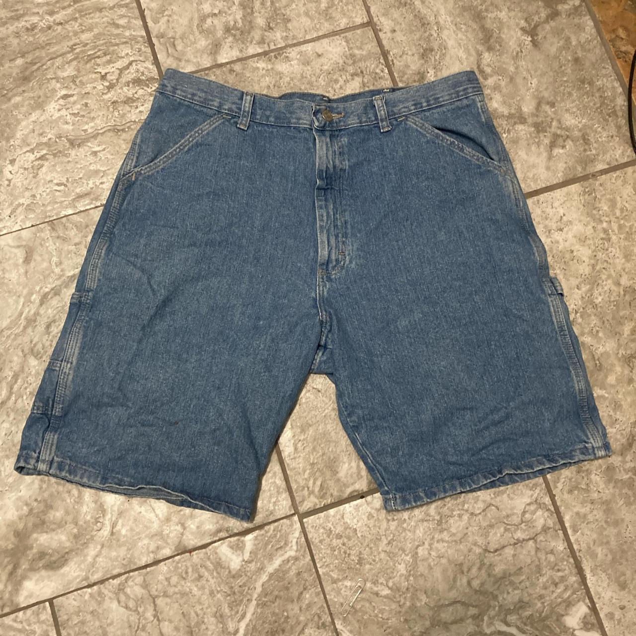 Wrangler Jorts Size 34 Skate 🛹 - Depop