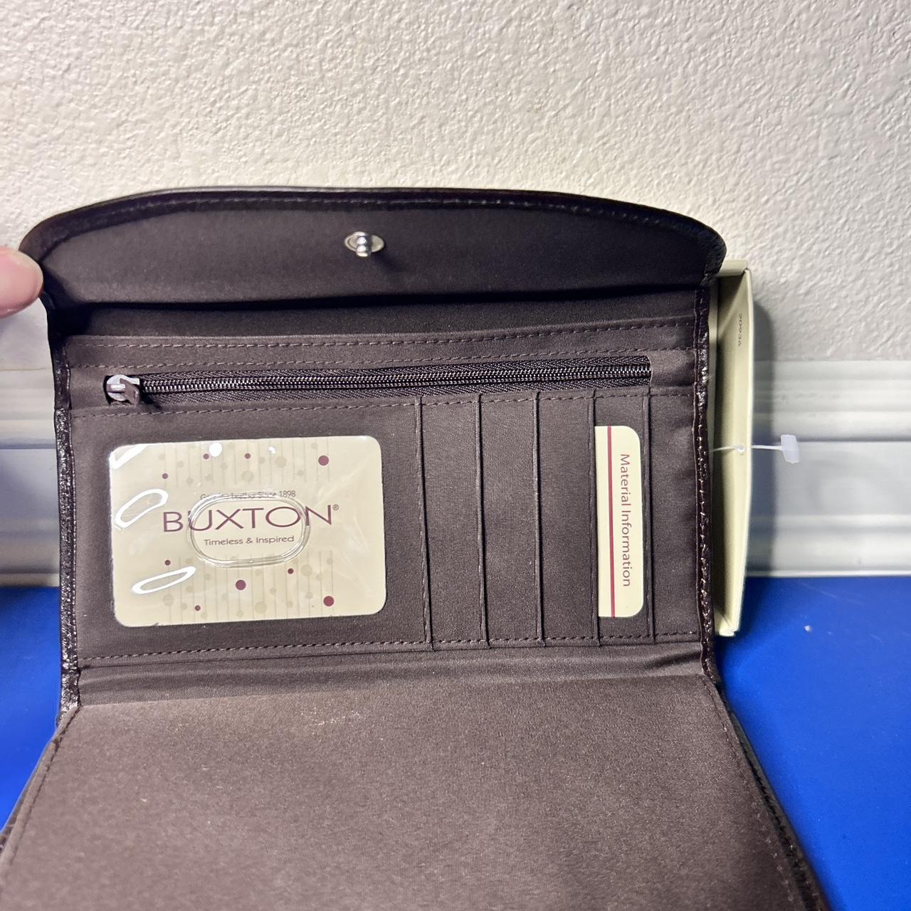 Buxton wallet brand new in box - Depop