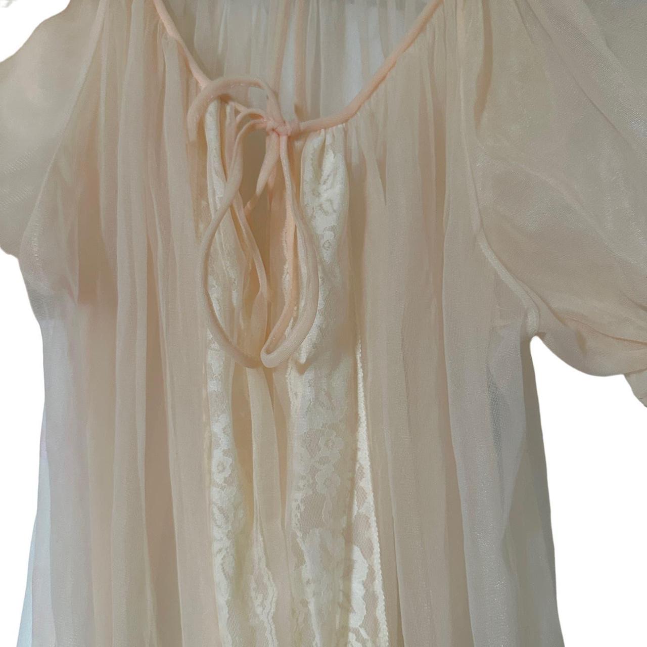 Stunning light pink robe with lace detailing! There... - Depop